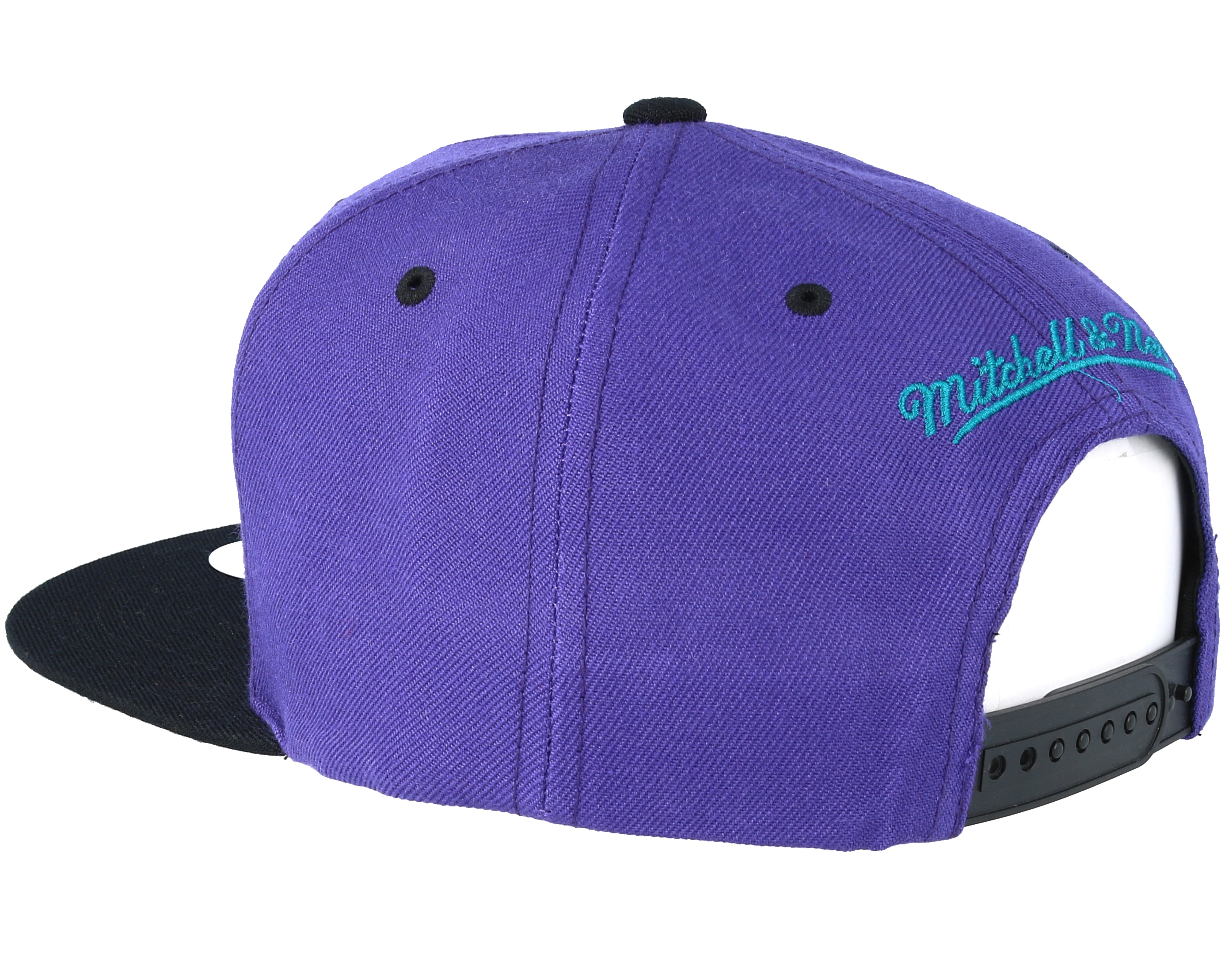 Charlotte Hornets Zig Zag Purple Snapback - Mitchell & Ness caps ...