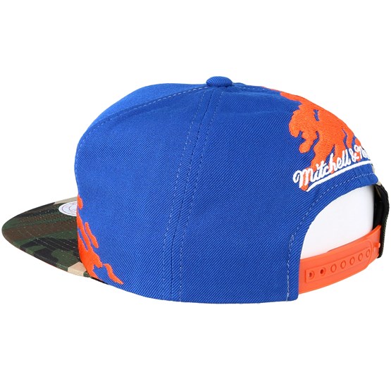 New York Knicks Hwc Paintbrush Camo Snapback - Mitchell & Ness caps ...