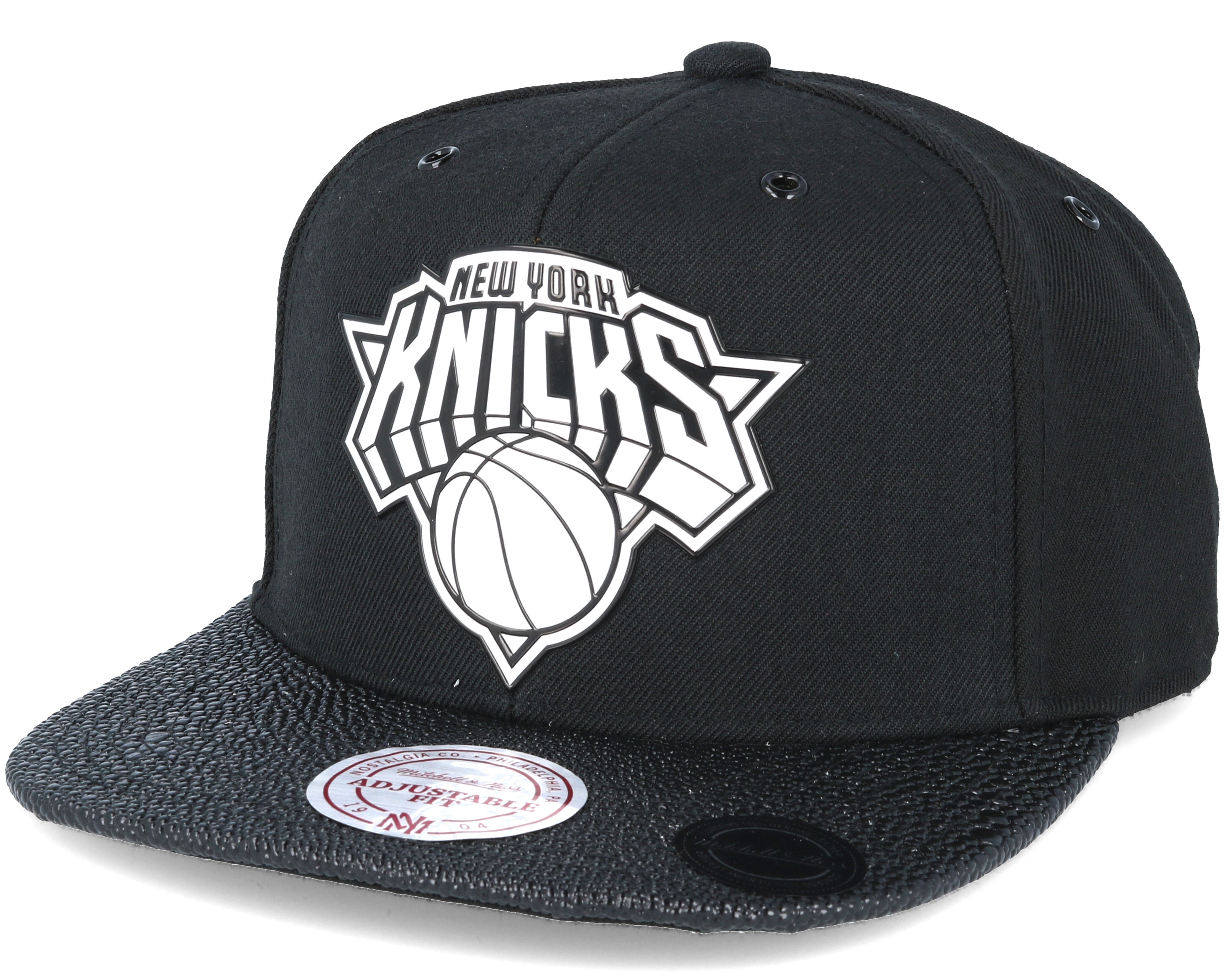 New York Knicks Ultimate Black Snapback - Mitchell & Ness caps ...