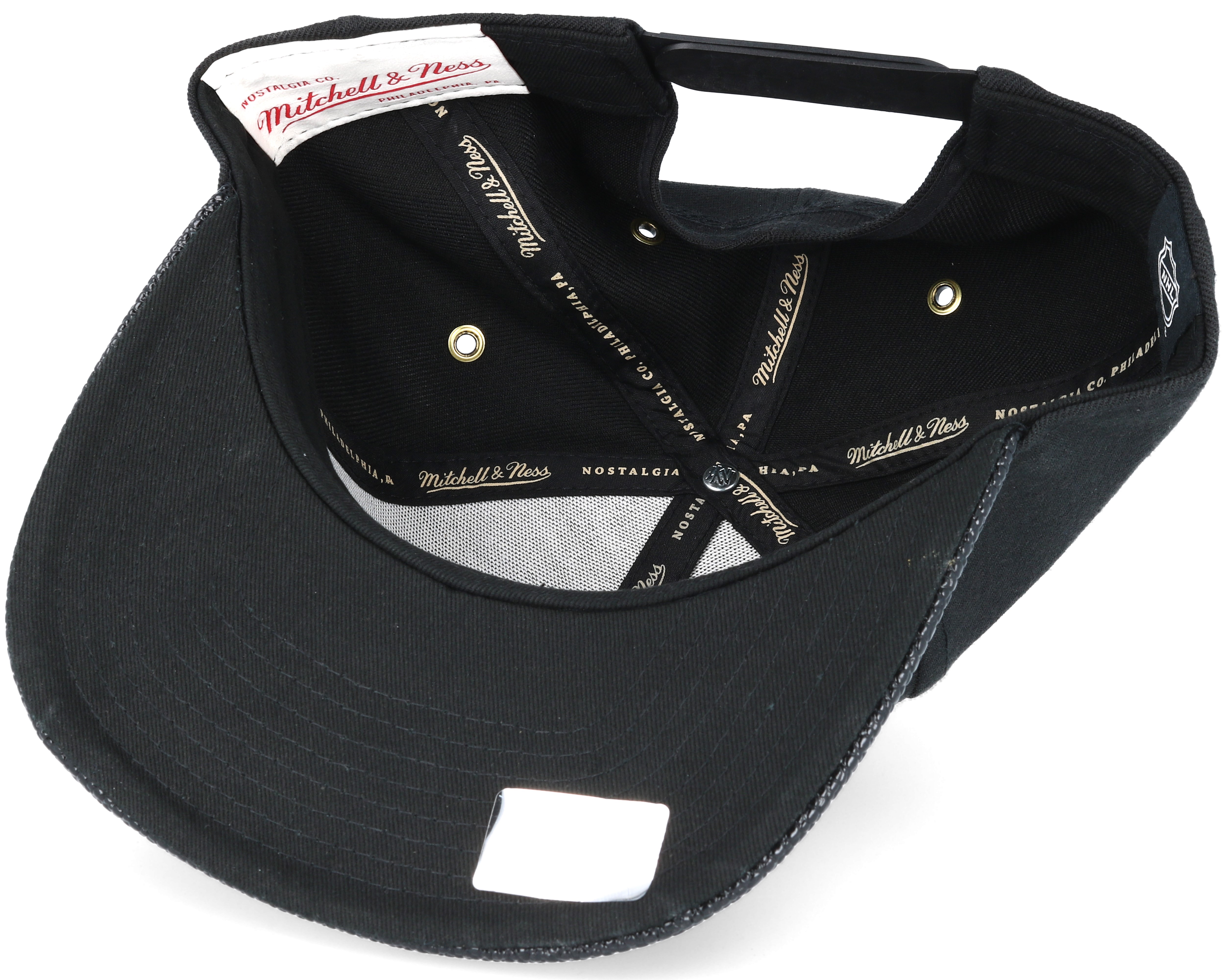 Chicago Blackhawks Ultimate Black Snapback - Mitchell & Ness caps ...